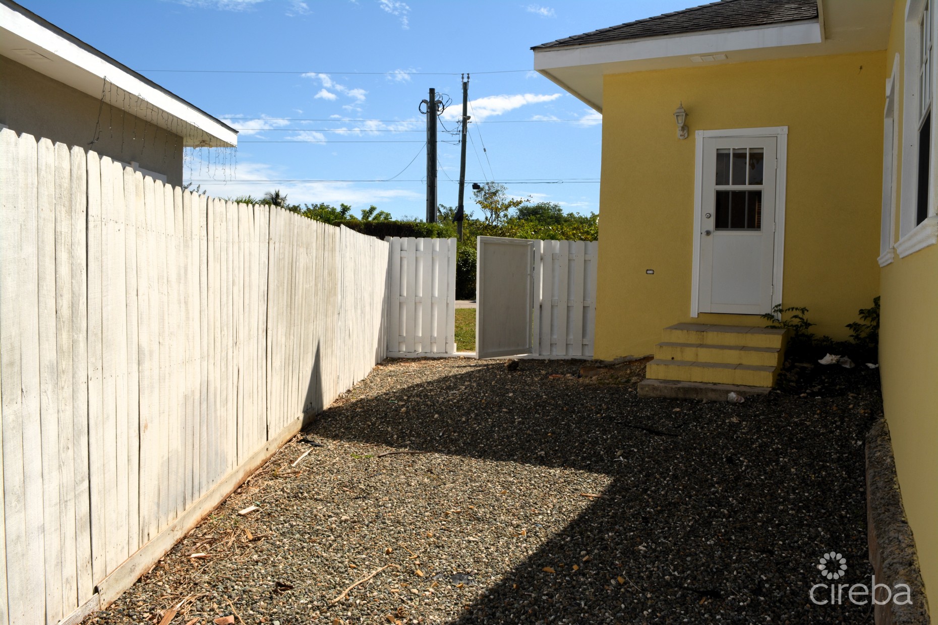 ROYAL HEIGHTS HALF DUPLEX - MLS# 420293 - Milestone Properties Cayman